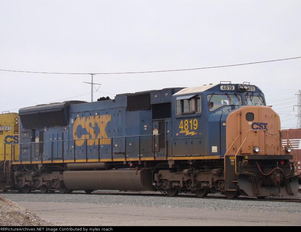 CSX 4819